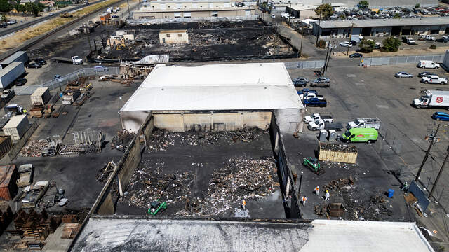 Modesto CA pallet fire destroys family moving business | Modesto Bee
