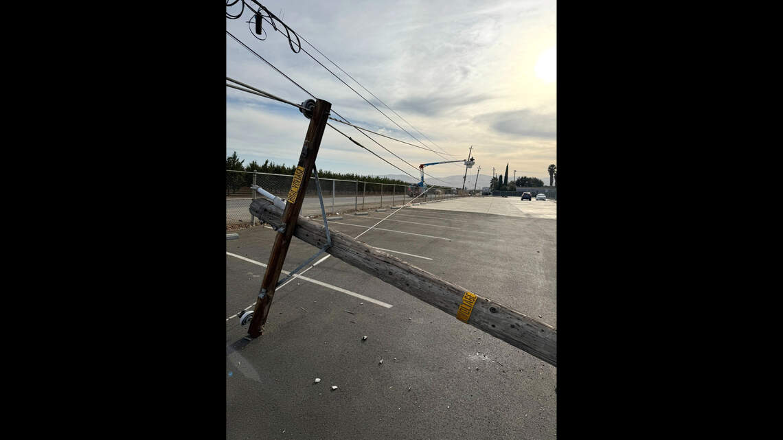 Downed power lines fall onto Grayson Elementary in Westley | Modesto Bee