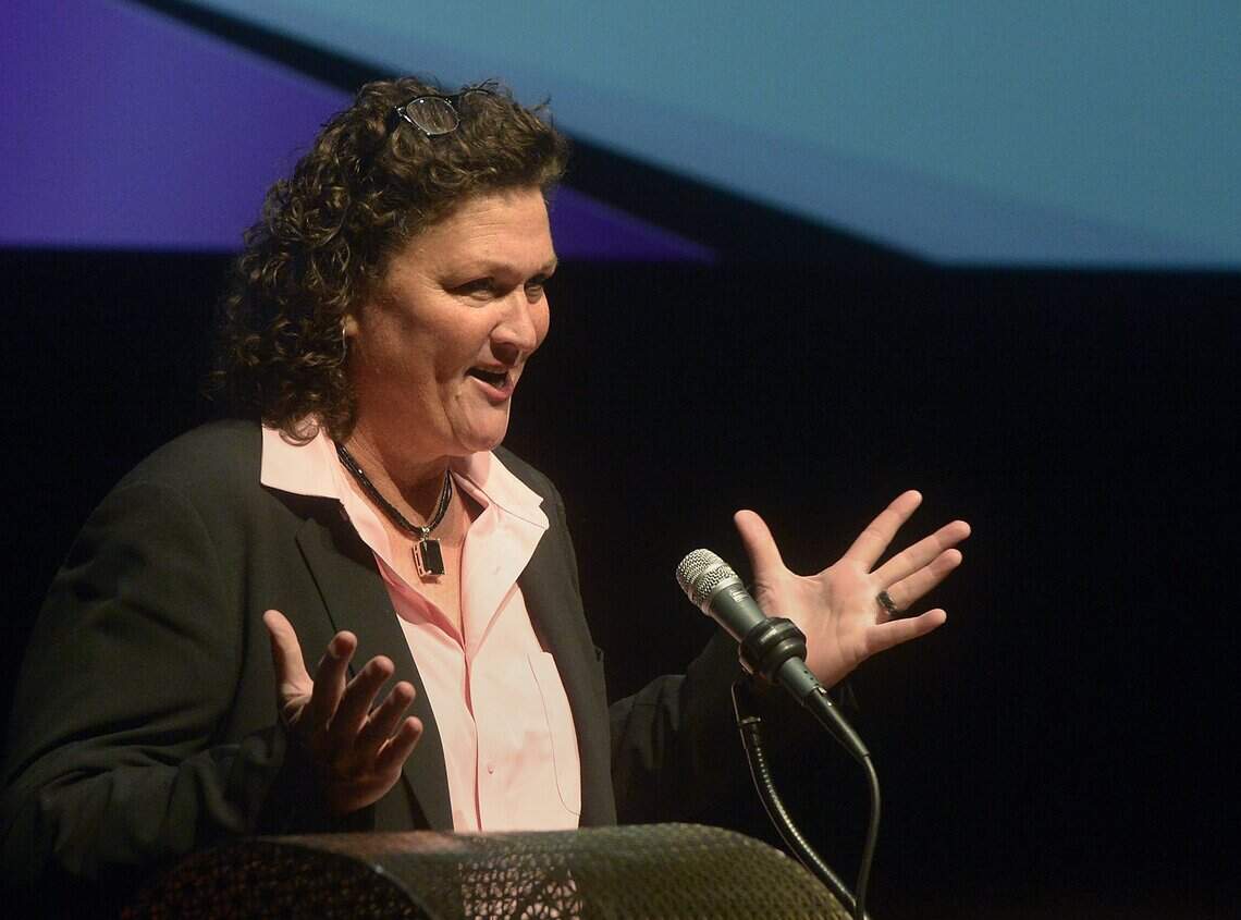 Turlock-born Dot-Marie Jones stars in Don't Tell Larry | Modesto Bee