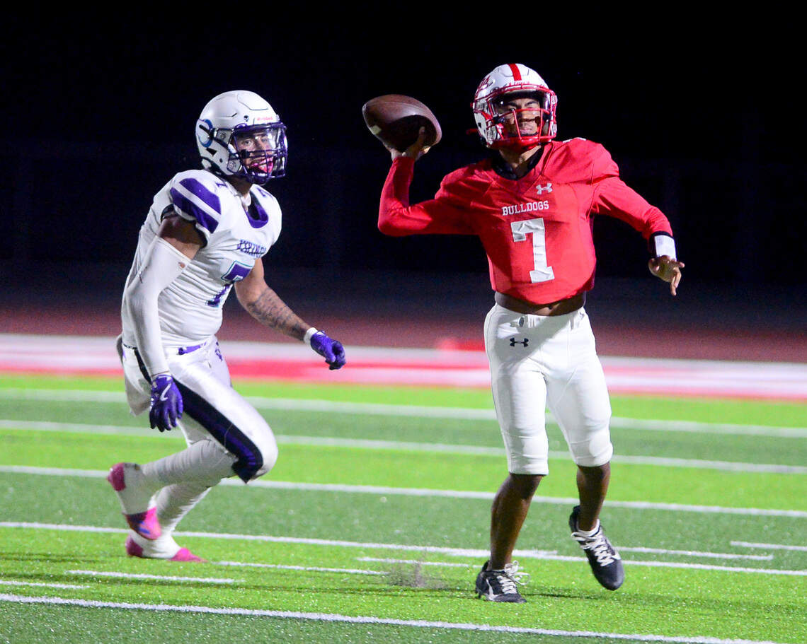 Davis’ two interceptions lead to Ceres’ first WAC win | Modesto Bee