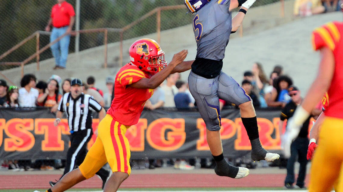 Escalon’s Sam Jimenez is The Bee’s Football Player of the Week ...