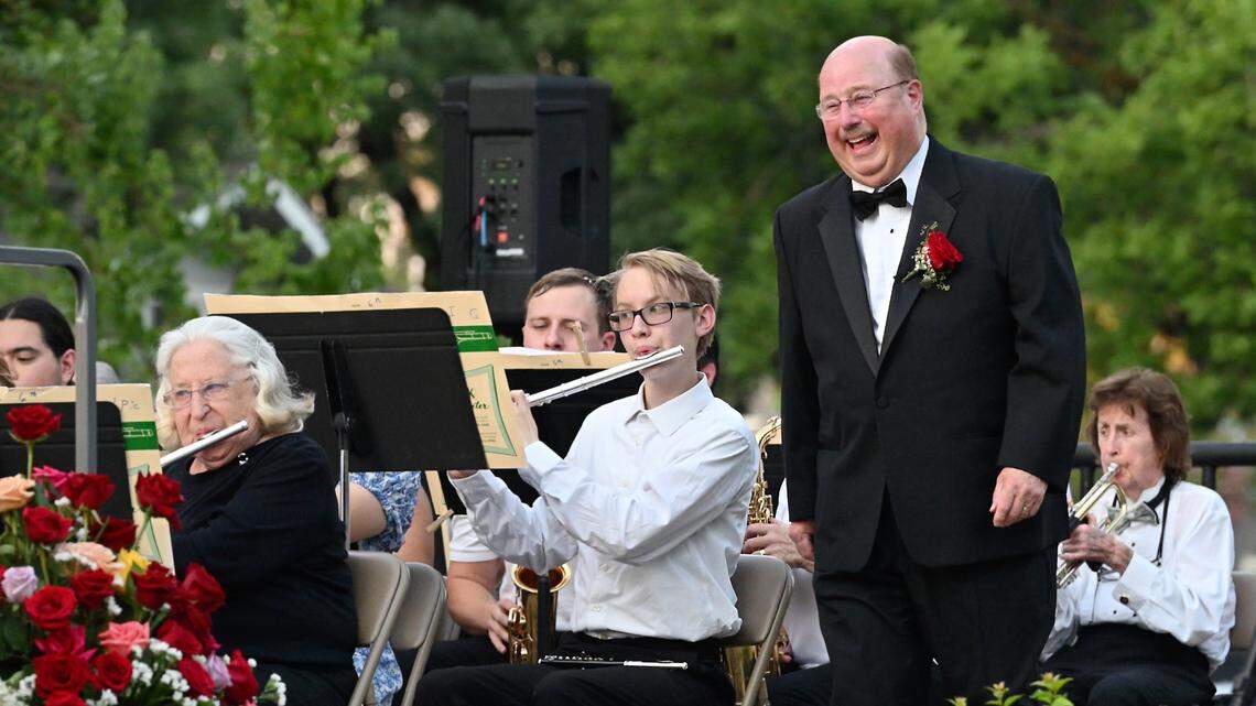 George Gardner honored at final MoBand concert as conductor | Modesto Bee