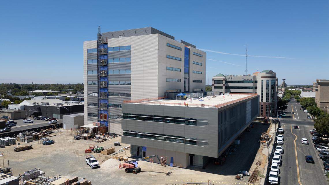 Modesto courthouse nears completion, old one to be sold | Modesto Bee