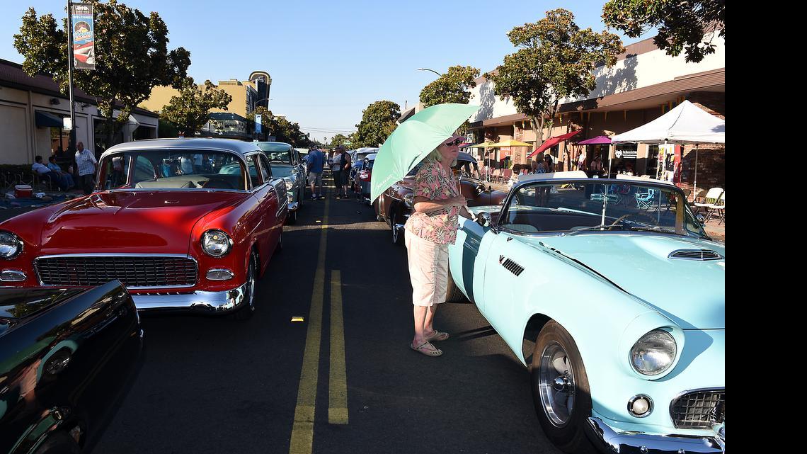 Graffiti weekend kicks off with traditional Modesto parade | Modesto Bee
